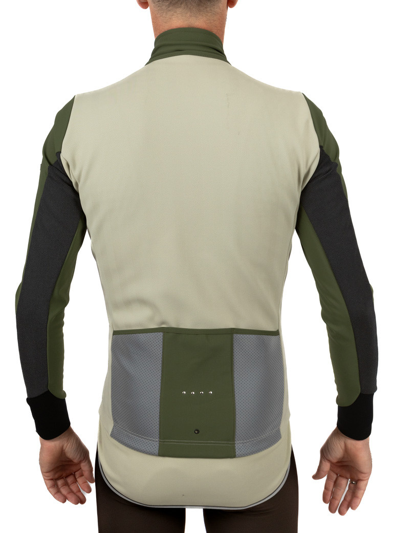 Comfortable and protective green XPLORE cycling jacket by G4