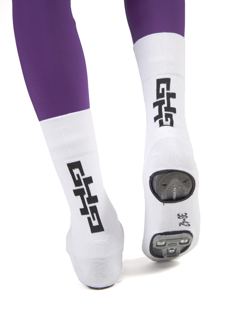 White cycling overshoes with sock fabric